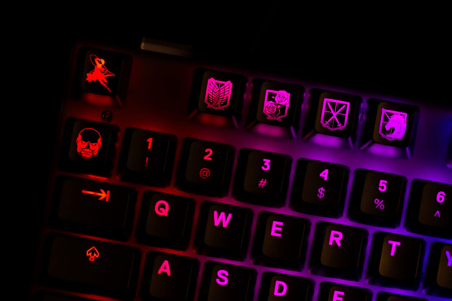 Attack On Titan Keycap Set – RoyalKeycaps