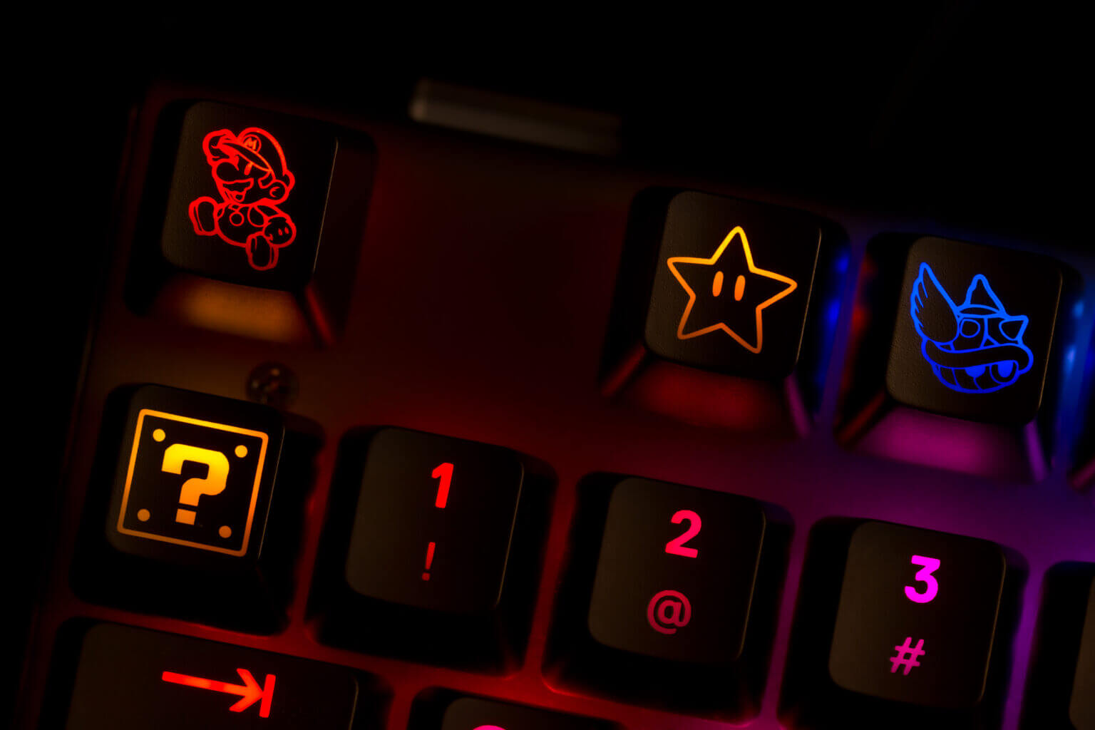 Super Mario Keycap Set – RoyalKeycaps