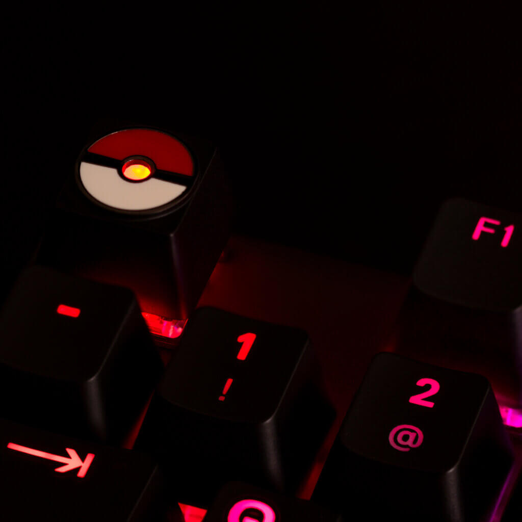 Pokemon Pokeball Keycap – RoyalKeycaps
